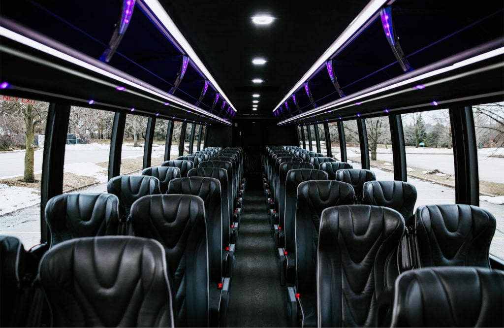 Milwaukee Passanger Coach - AccuTrans Group